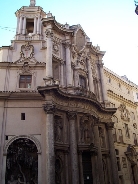 LA CHIESA DI SAN CARLINO ALLE QUATTRO FONTANE