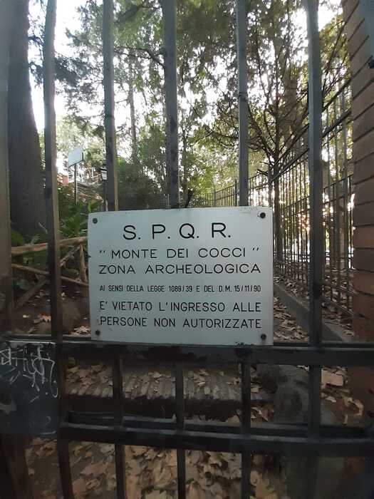 VISITA GUIDATA DEL RIONE TESTACCIO A ROMA